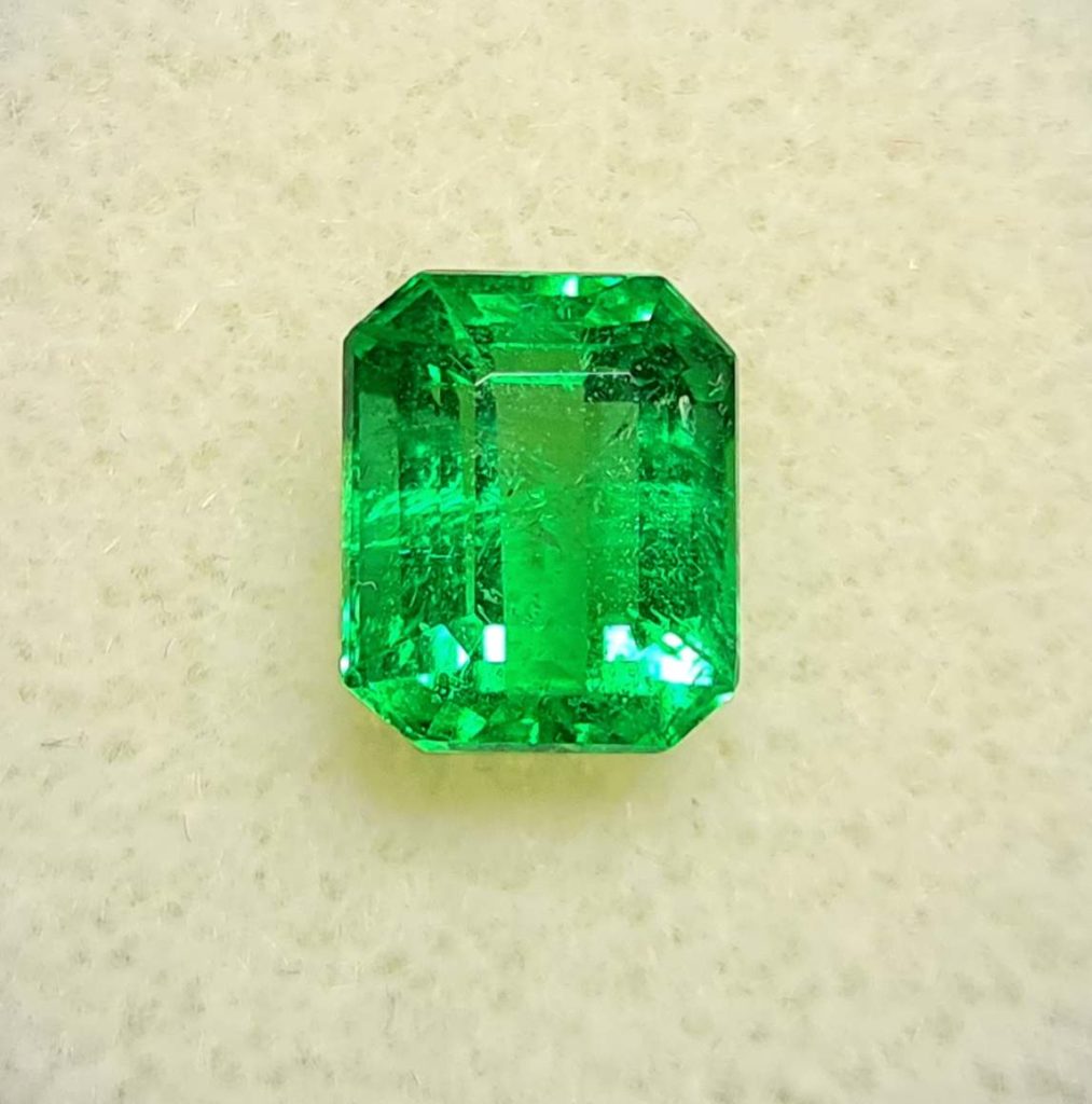 Émeraude 1.92 ct – Gemmes-Naturelles